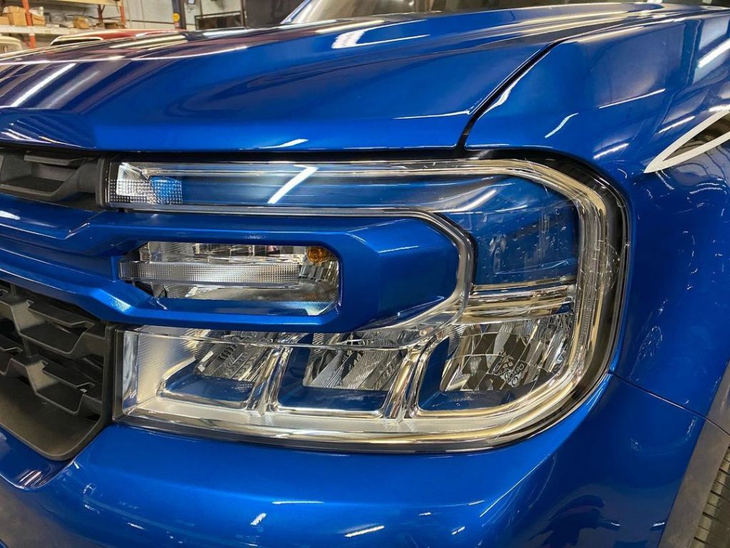 2022 Ford Maverick Mini Truck Makeover Is 90s Nostalgia, Jumps on 20 ...