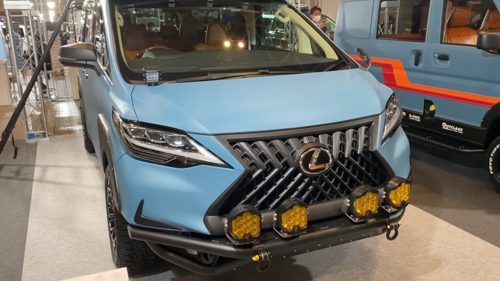 Lexus Minivan "Overlander" Shows Up at Tokyo Tuning Show, Is a Toyota