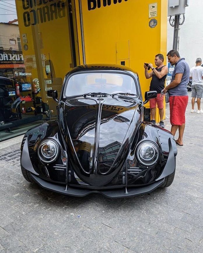 RWB Volkswagen Beetle Widebody Is a Real 911 Bargain Alternative