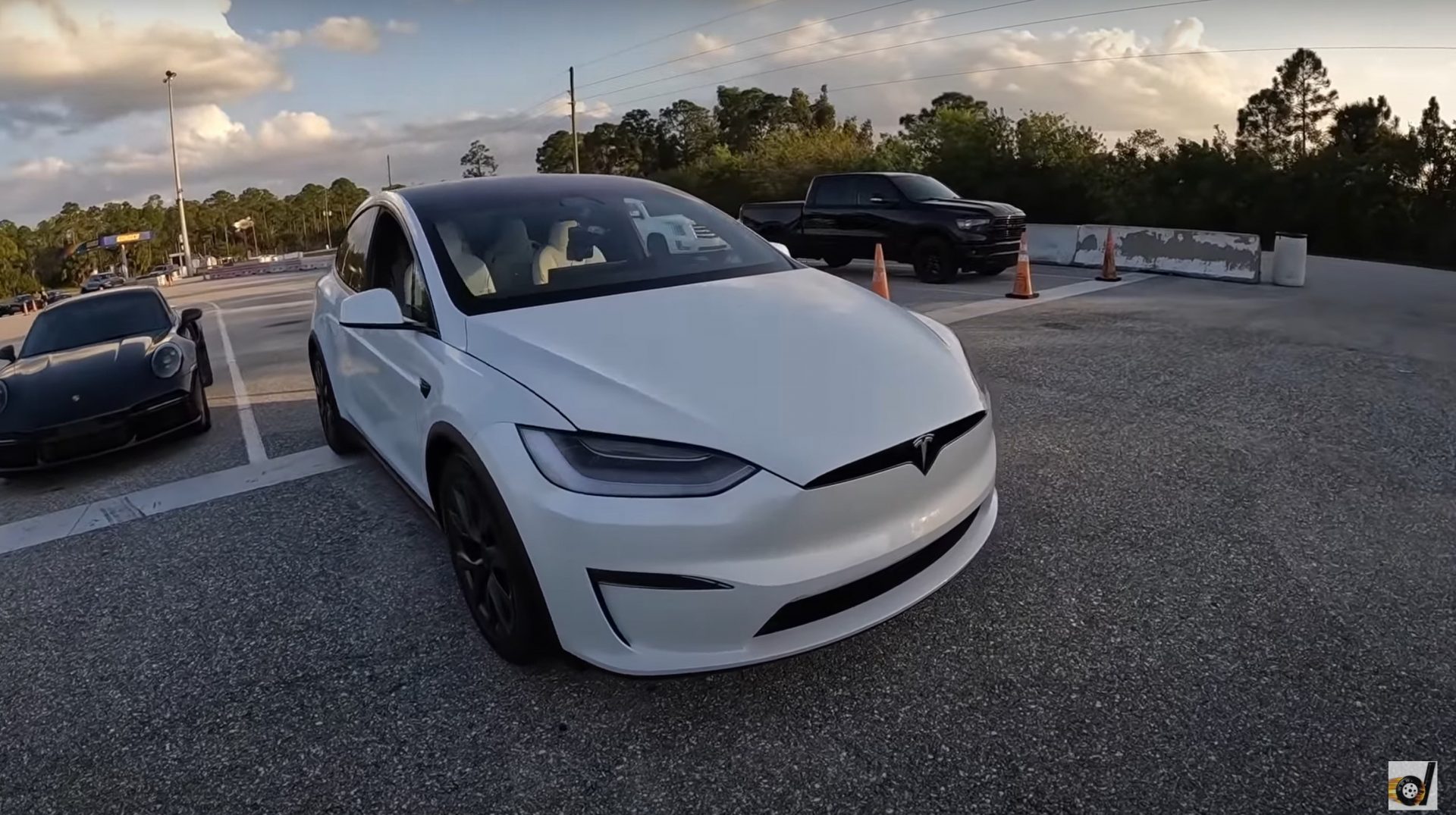 1,020 HP Tesla Model X Plaid Sets 9.7s Quarter-Mile Record, Not Over Yet