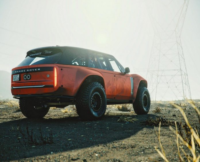 2022 Range Rover "Premium PreRunner" Is a Widebody 4x4 Wet Dream