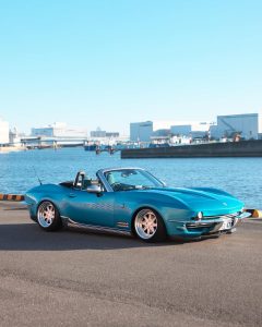 Mazda MX-5 Miata Impersonates a 1966 Corvette in Japan, Has Crazy Camber