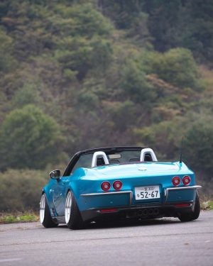 Mazda MX-5 Miata Impersonates a 1966 Corvette in Japan, Has Crazy Camber
