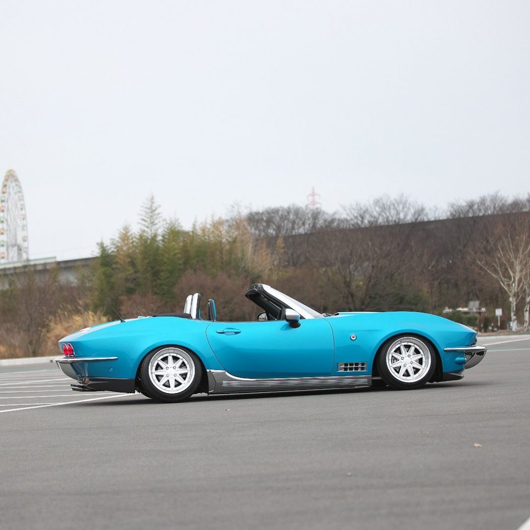 Mazda MX-5 Miata Impersonates a 1966 Corvette in Japan, Has Crazy Camber