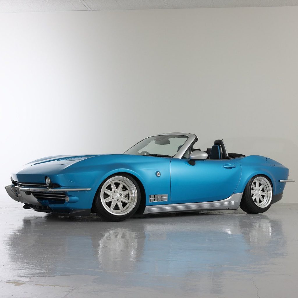 Mazda MX-5 Miata Impersonates a 1966 Corvette in Japan, Has Crazy Camber