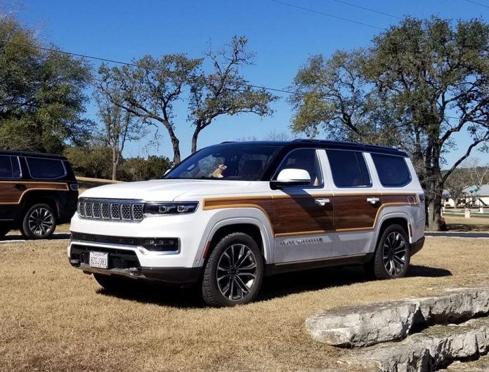 2022 Jeep Grand Wagoneer Gets Woodgrain Vinyl Sides And It's Amazing