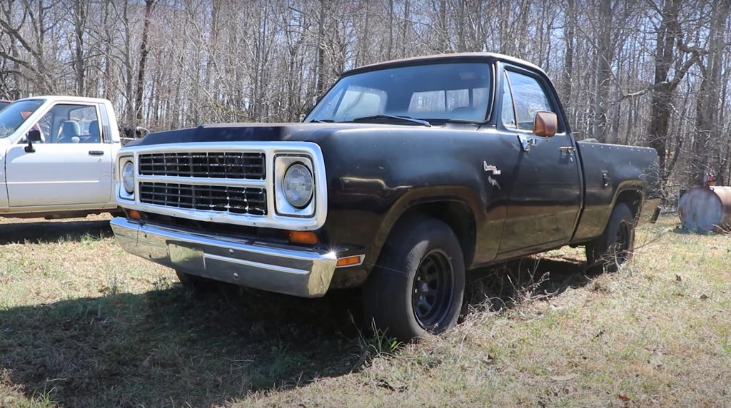 Abandoned 1980 Big Block Dodge Truck Sat for 14 Years, Gets Cool Budget ...