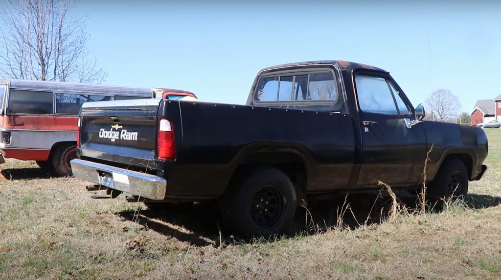 Abandoned 1980 Big Block Dodge Truck Sat for 14 Years, Gets Cool Budget ...