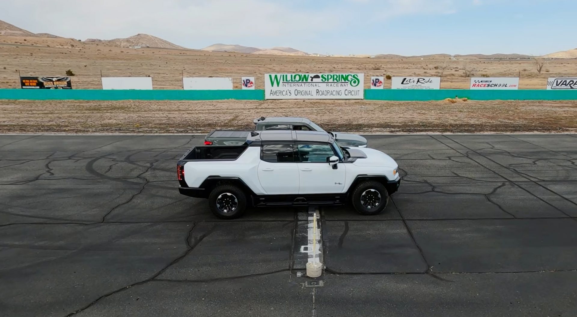 2022 GMC Hummer EV Drag Races Rivian R1T and It's Not Even Close