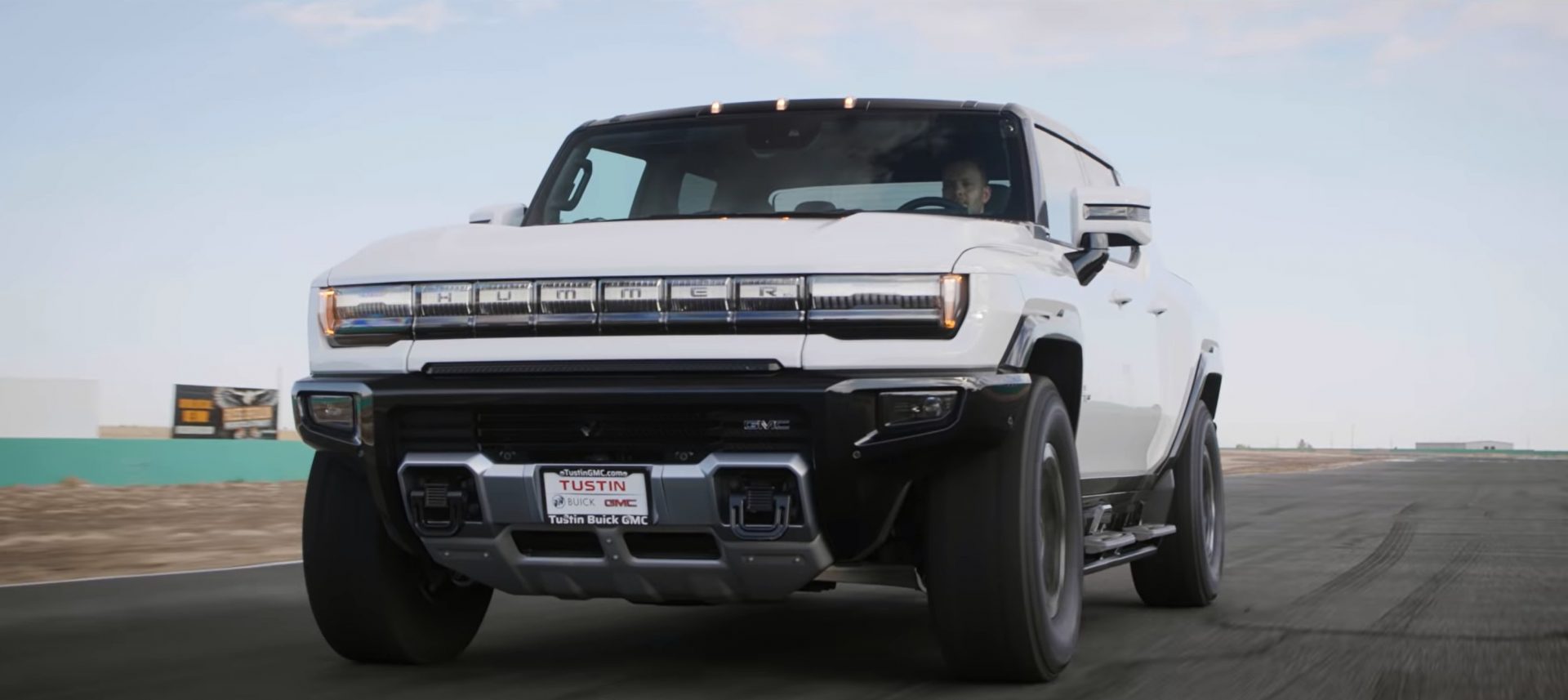2022 GMC Hummer EV Drag Races Rivian R1T and It's Not Even Close