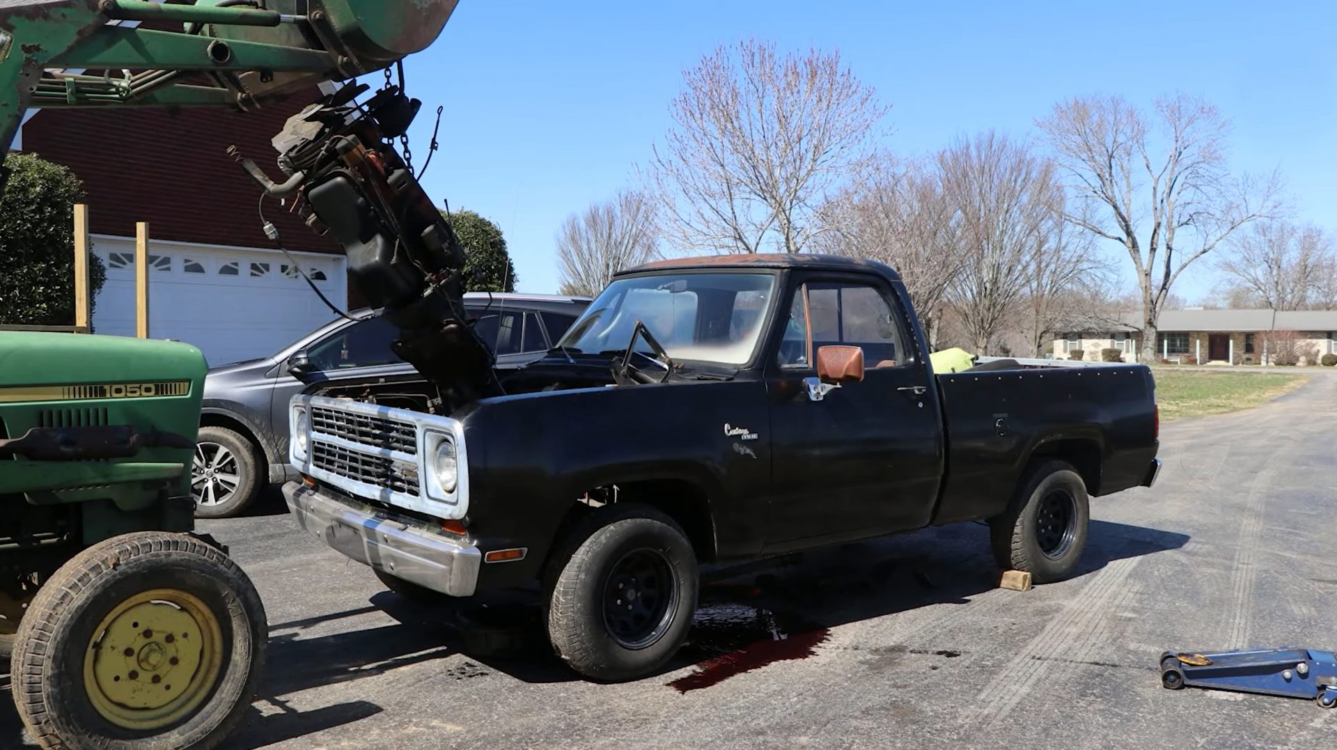 Abandoned 1980 Big Block Dodge Truck Sat for 14 Years, Gets Cool Budget ...