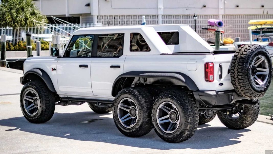 Ford Bronco 6x6 Pickup Is a Real Monster Called Apocalypse Dark Horse