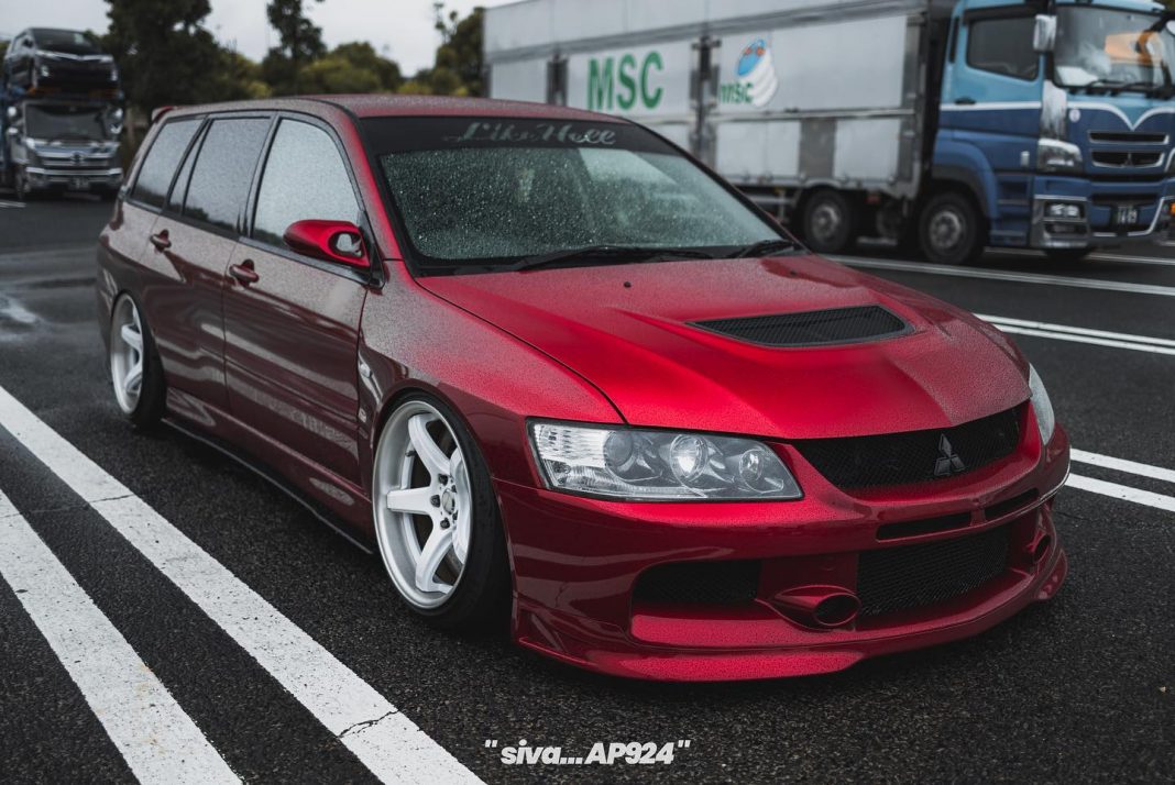 Rare Mitsubishi Evo IX Wagon: Tastefully Modded Japanese Widebody Hauler