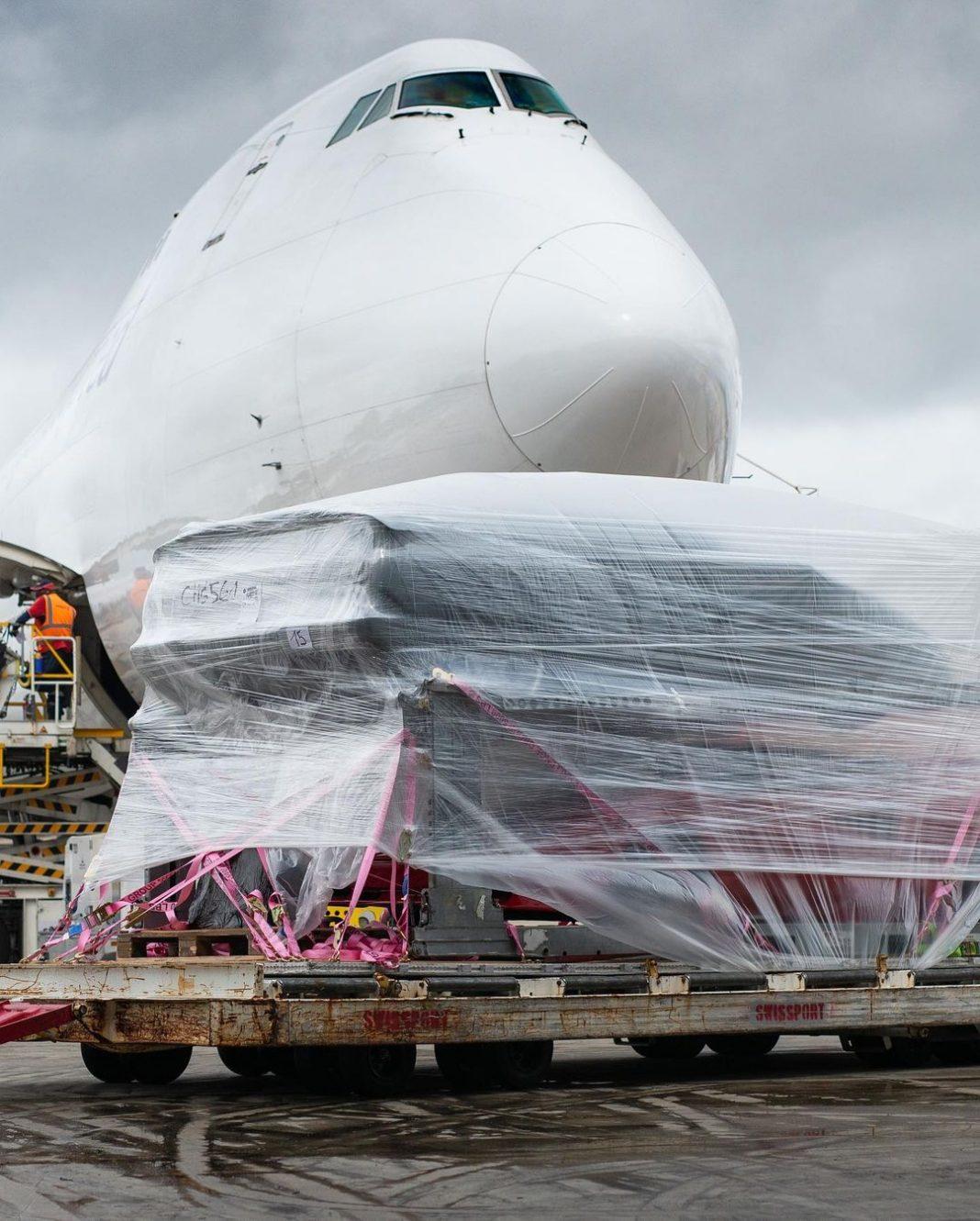 This 1995 Green-on-Green Lamborghini Diablo SE30 JOTA Is Probably the ...