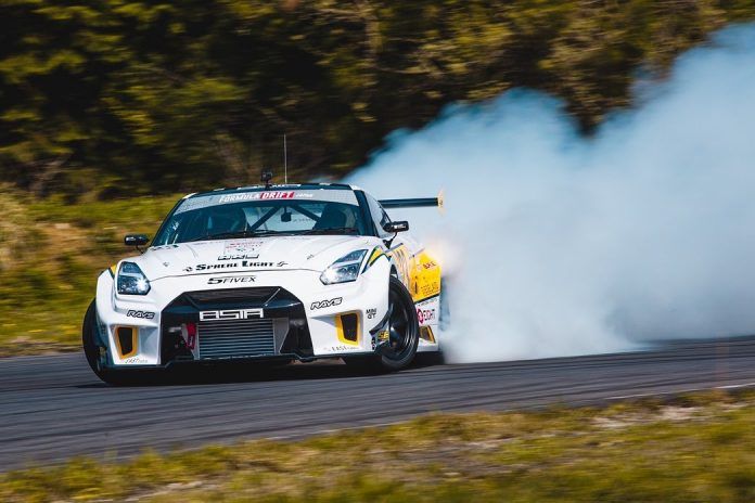 World's First Four-Rotor R35 GT-R Sounds Wild in Rotary Drifting ...