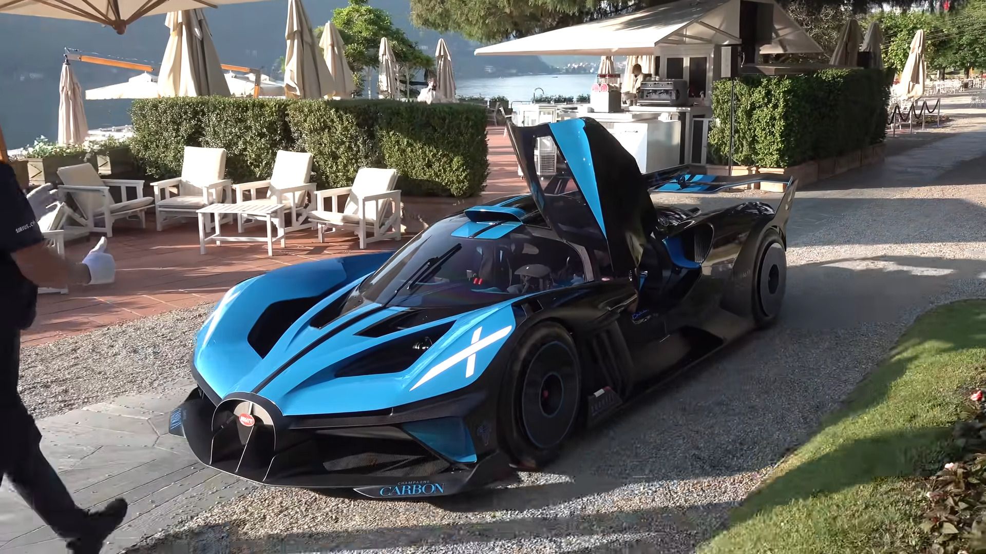 $5 Million Bugatti Bolide Hypercar Fires Up 1,850 HP W16 Engine at Lake ...