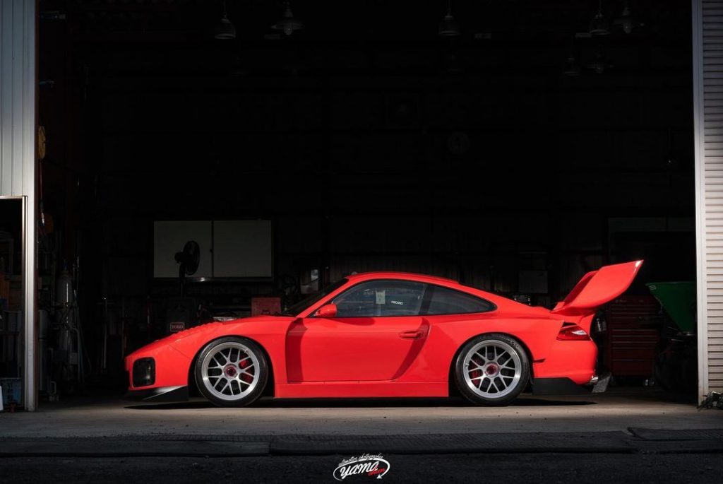 Slantnose 997 Porsche 911 From Japan Is One-Off Molded Widebody Perfection