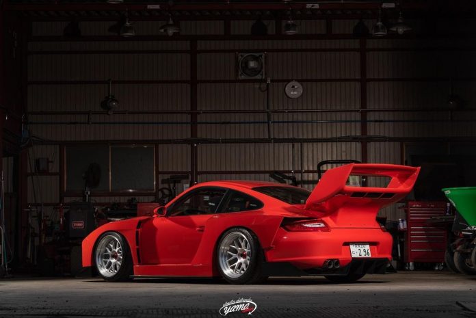 Slantnose 997 Porsche 911 From Japan Is One-Off Molded Widebody Perfection