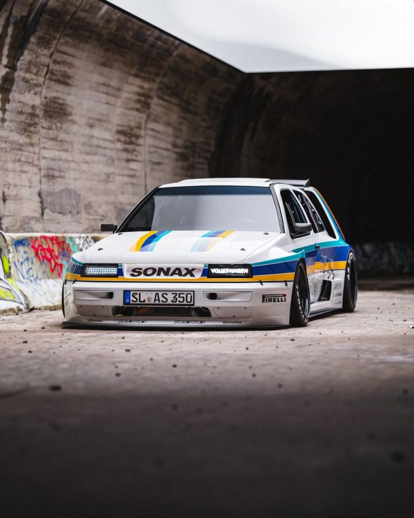 Tesla-Swapped Mk3 Volkswagen Golf Looks Like a German Rally Restomod