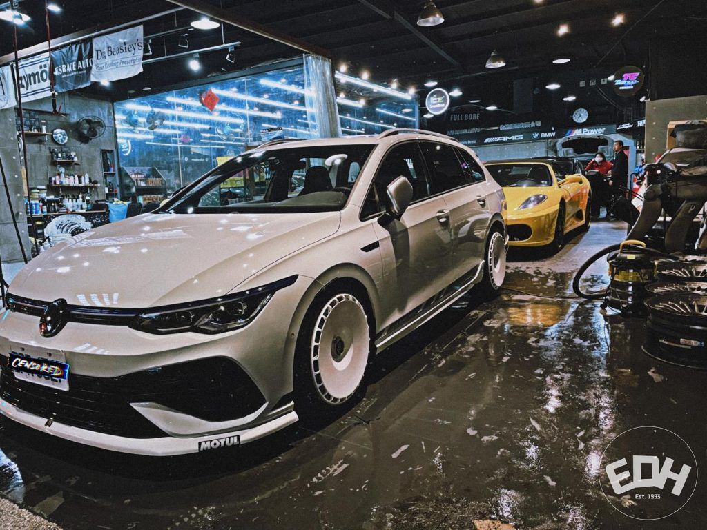 First Custom 2022 Golf R Wagon Slammed o Rotiform Aerodisc Wheels in Taiwan