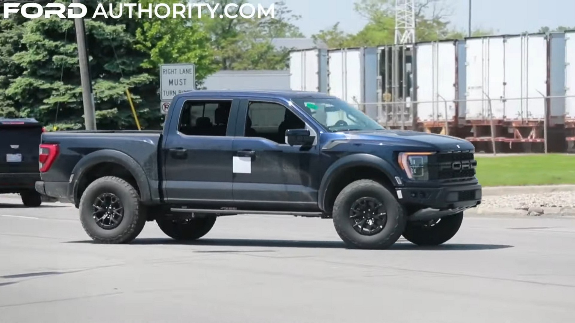 2023 Ford F-150 Raptor R Spied Testing, 5.2L Predator V8 Exhaust Sound ...