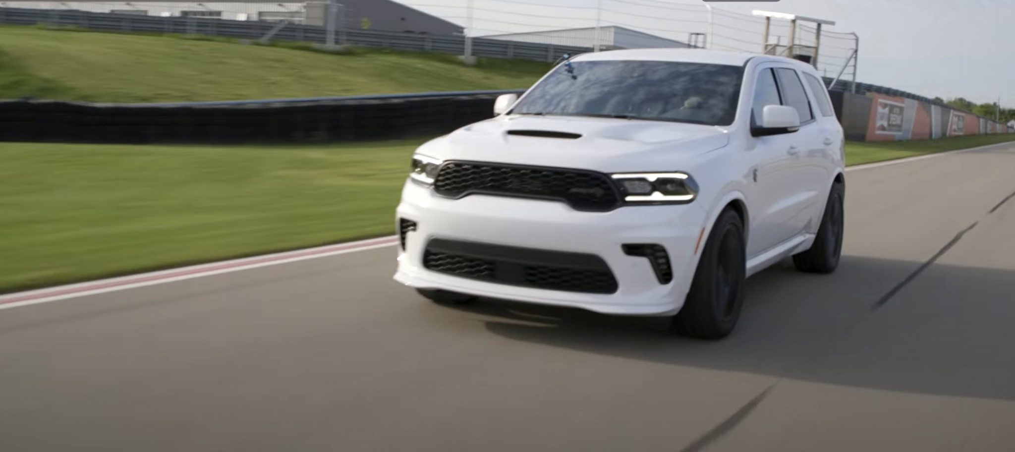 Dodge Built a Durango Hellcat Redeye and This Guy Is Turning It Into a ...