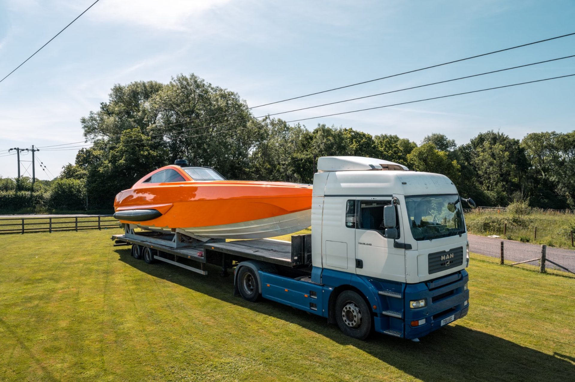 Lamborghini Orange 2020 XSMG 75 MPH Speedboat with Carbon Kevlar Hull ...