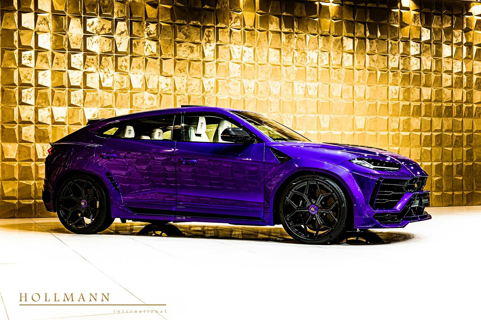 Lamborghini Urus With Novitec Widebody Is a Carbon Super-SUV in Viola ...
