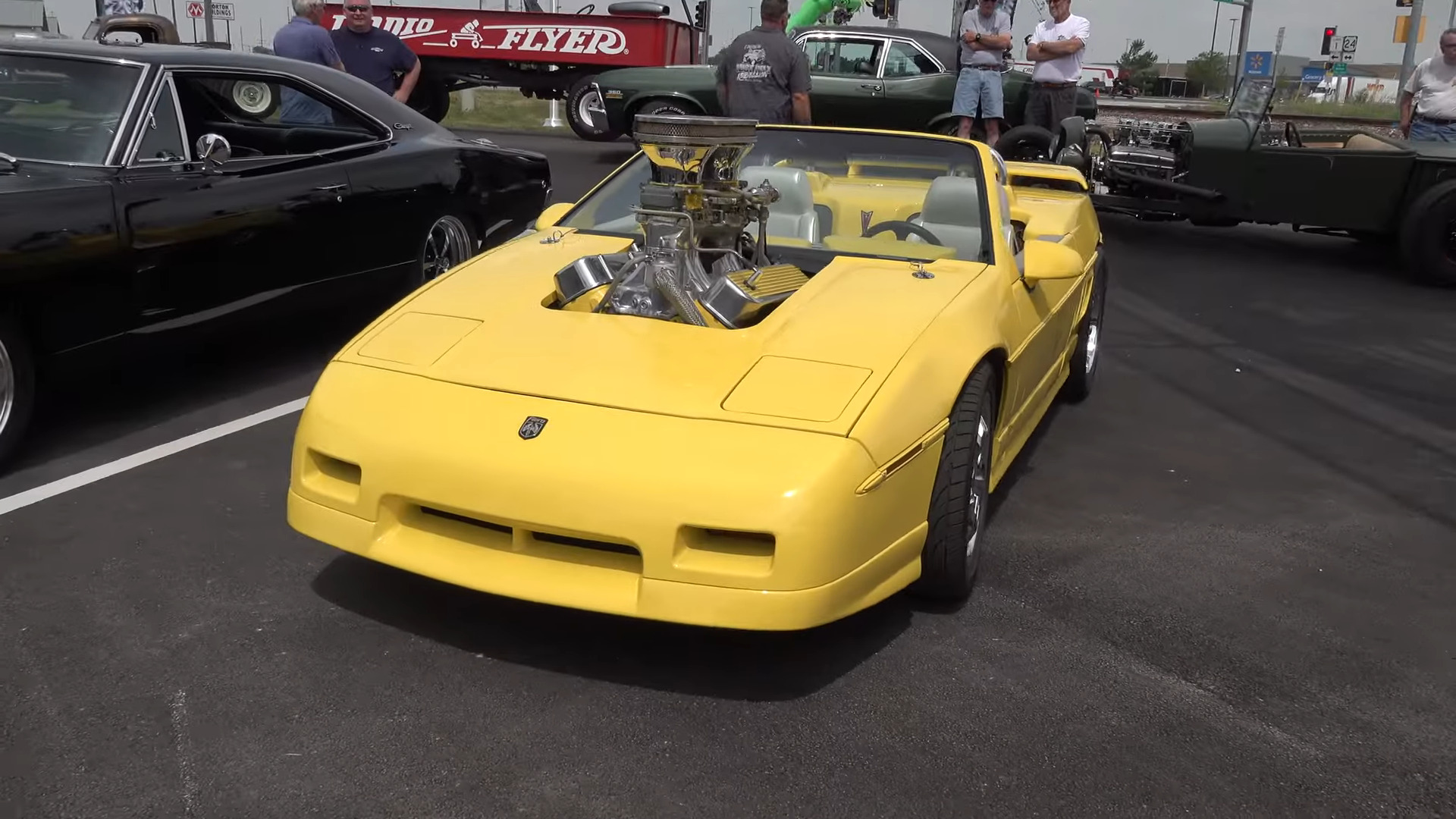 Custom 1986 Pontiac Fiero Convertible Has 427 Chevy Big-Block in the Front