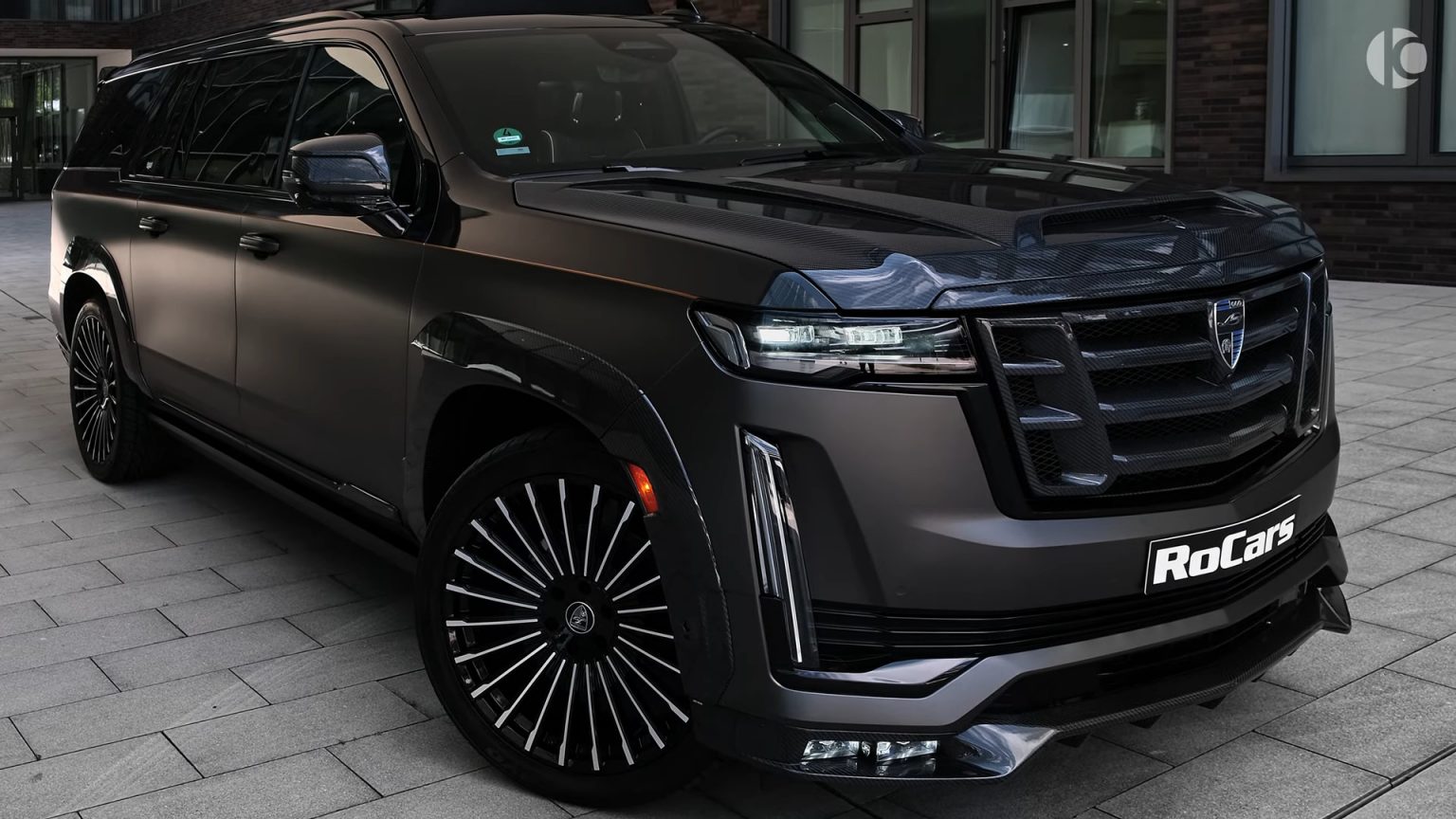2022 Cadillac Escalade With Larte Body Kit Is an Evil Carbon-Clad SUV