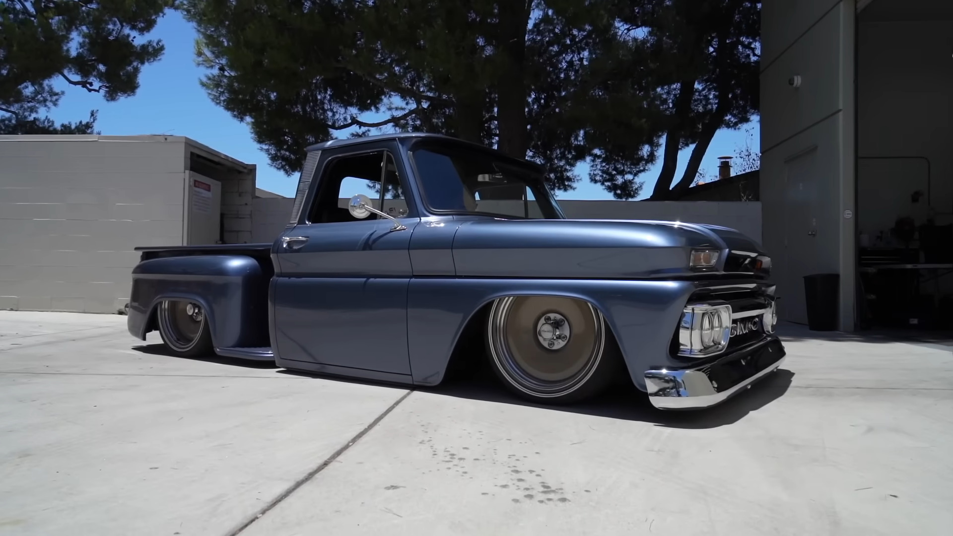 Coolest 1964 GMC C10 Stepside Is Slammed on Detroit Steel Wheels, Has ...
