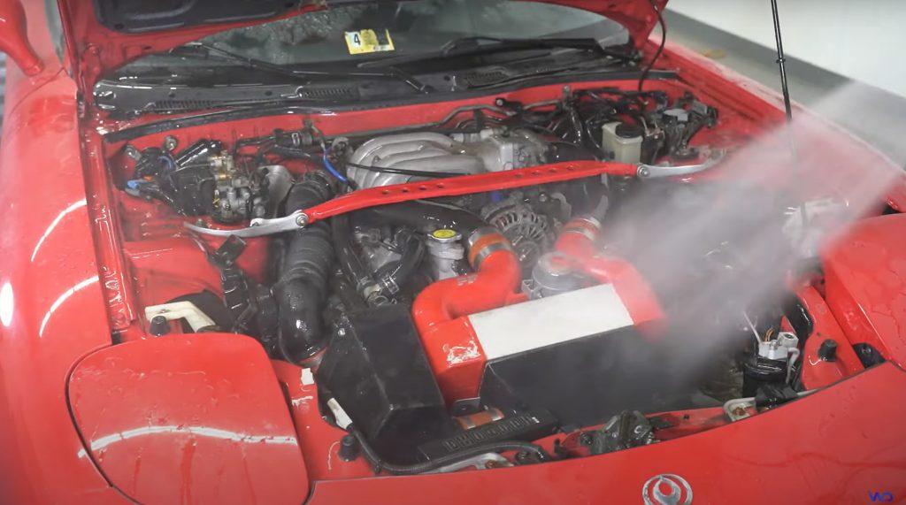 Mazda RX-7 Barn Find Gets First Wash in 10 Years, Looks Brand New