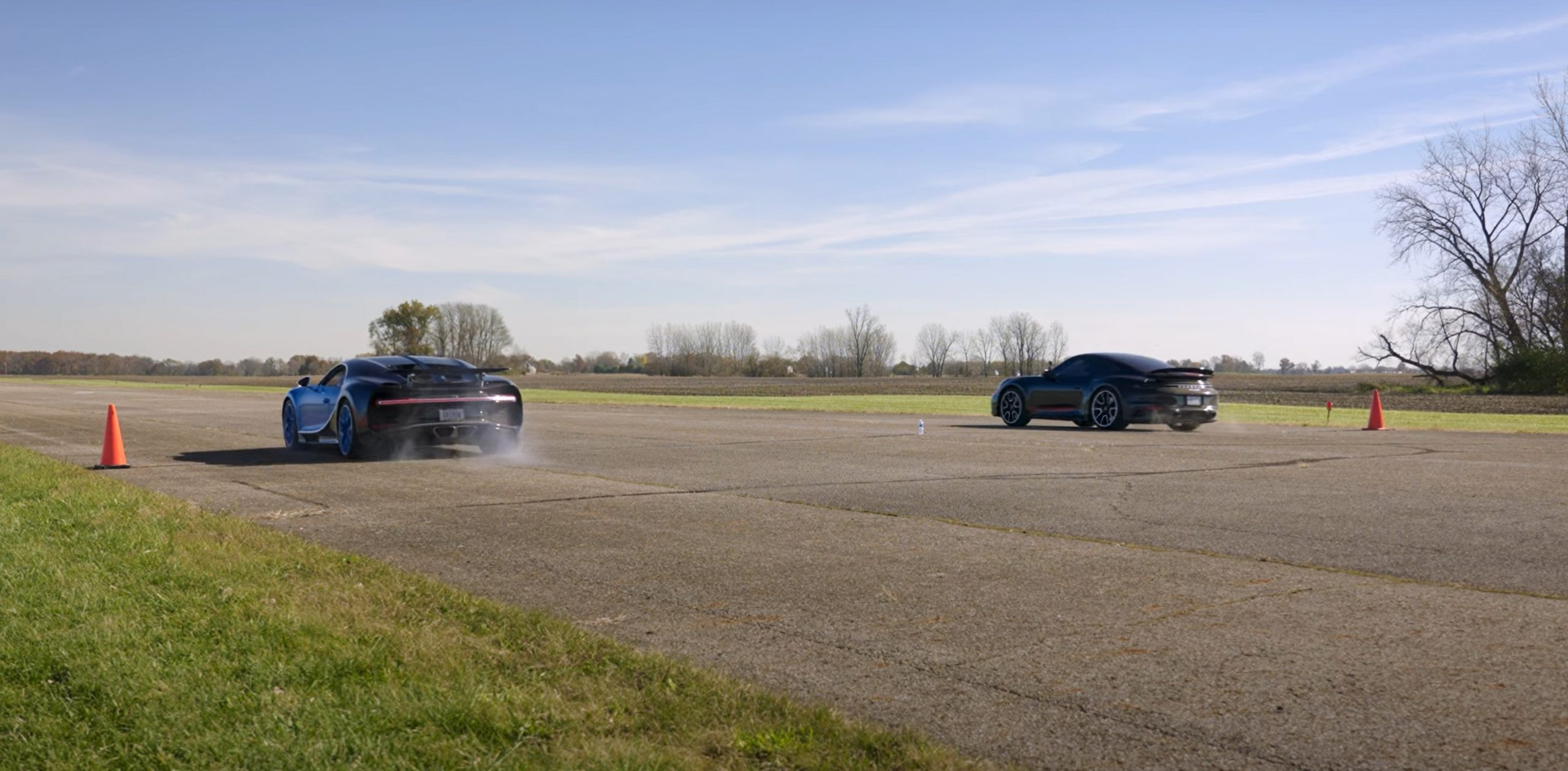 Bugatti Chiron Takes Surprising First Punch from Porsche 911 Turbo S in ...