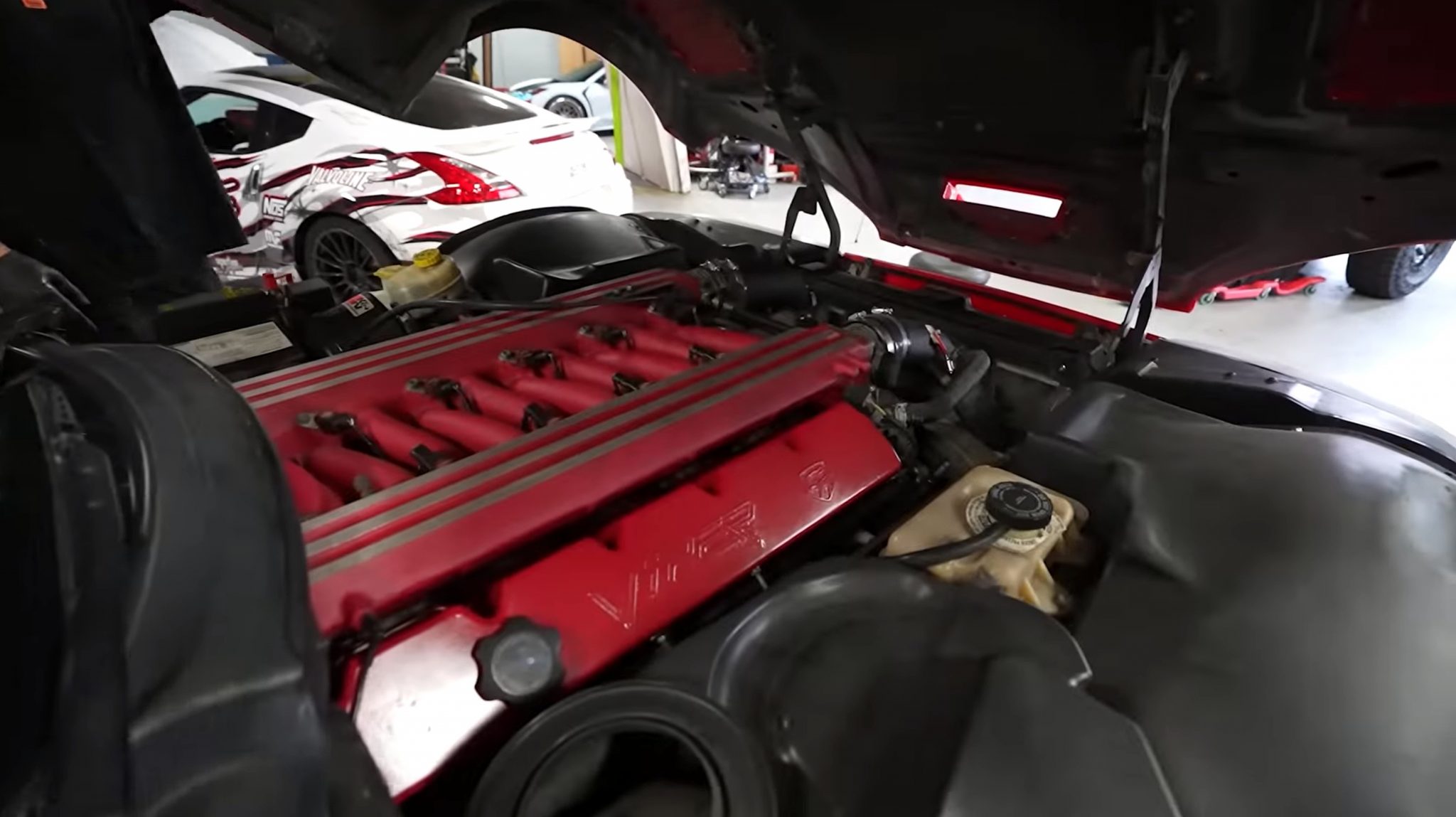 Hellcat Redeye-Swapped Viper Is a World First, Build Backed by Dodge
