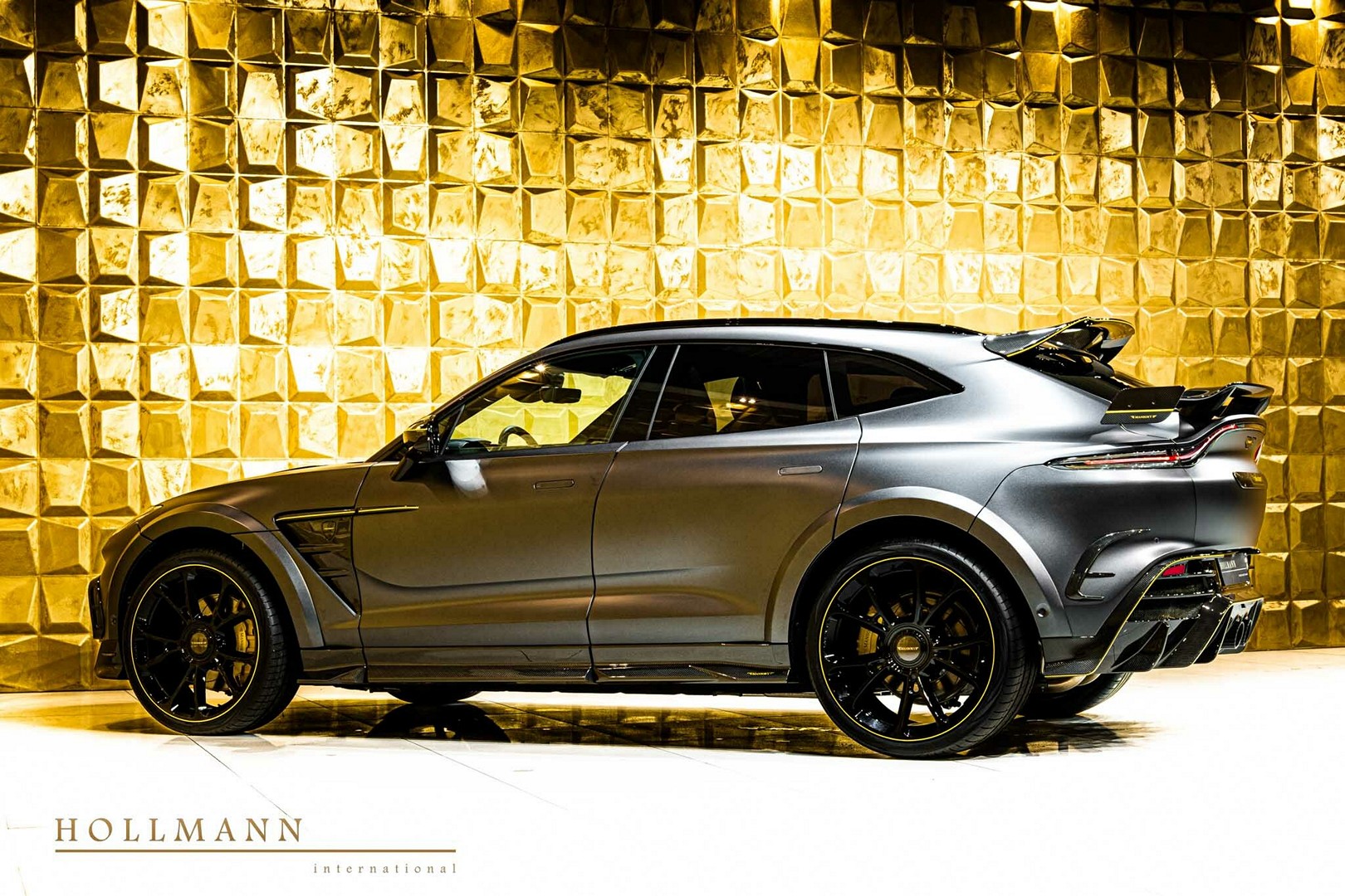 Aston Martin DBX With Mansory Carbon Widebody Kit Is a Reasonably ...