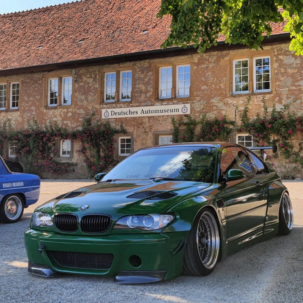 E46 BMW 330Ci With Pandem Widebody Is a Nurburgring Racer With M3 CSL Look
