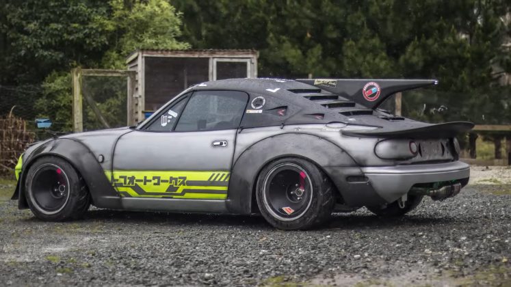 Most Extreme Widebody MX-5? Tofu's Cyberpunk NA Miata Is a Fastback ...