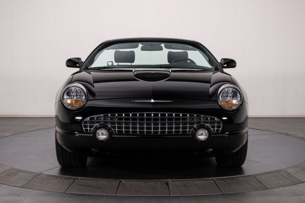 What a 2002-2005 Ford Thunderbird Is Worth And Why It's a Future Classic