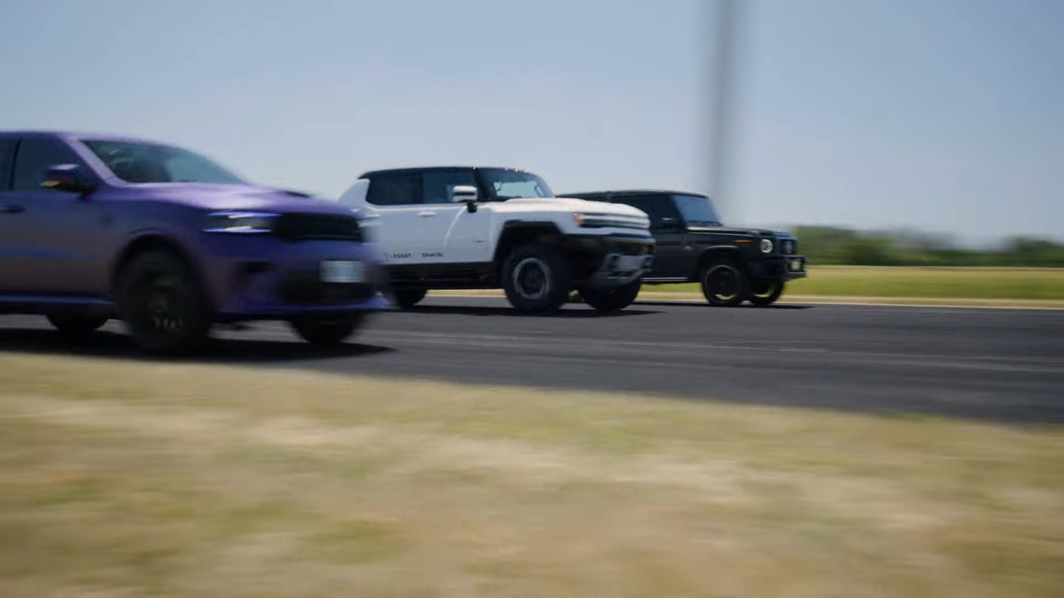 2022 Hummer EV Drag Races Durango Hellcat, Runs Out of Watts to Freedom ...