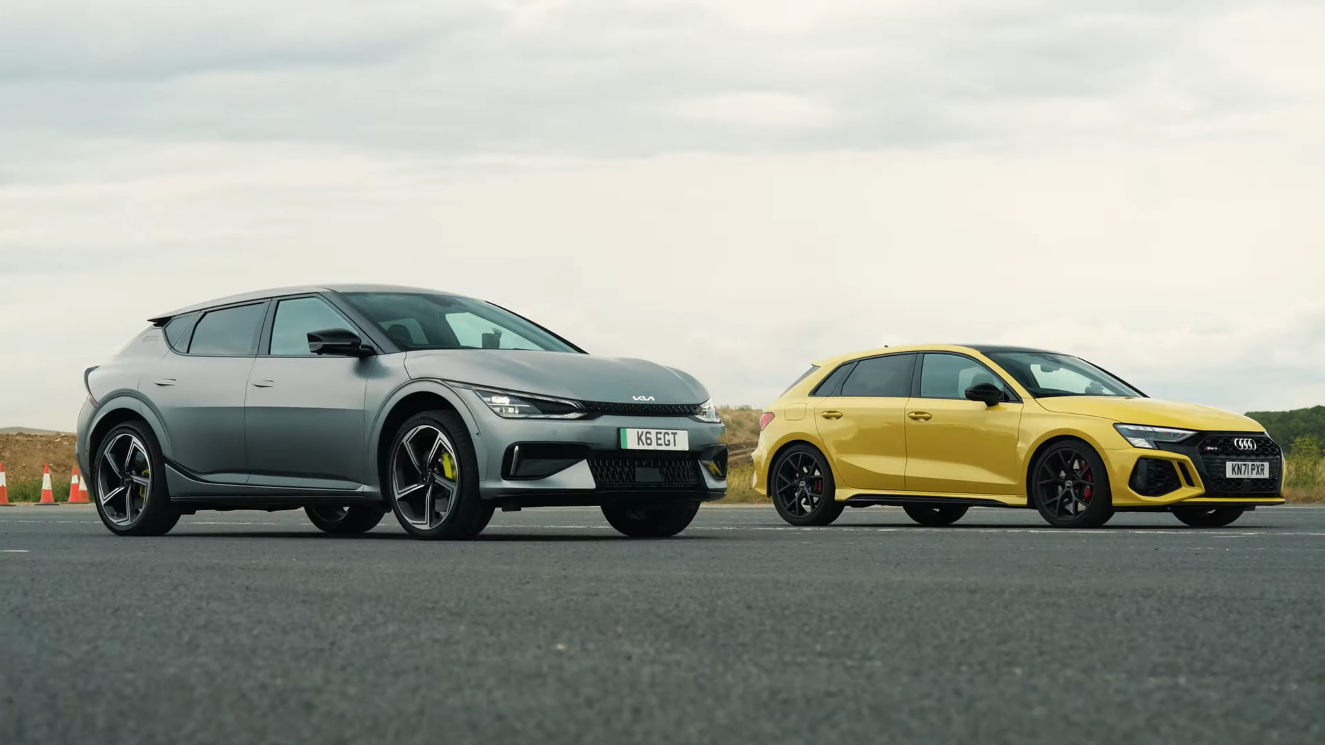 576 HP Kia EV6 GT Proves It's Quick by Drag Racing RS3, Can Also Drift