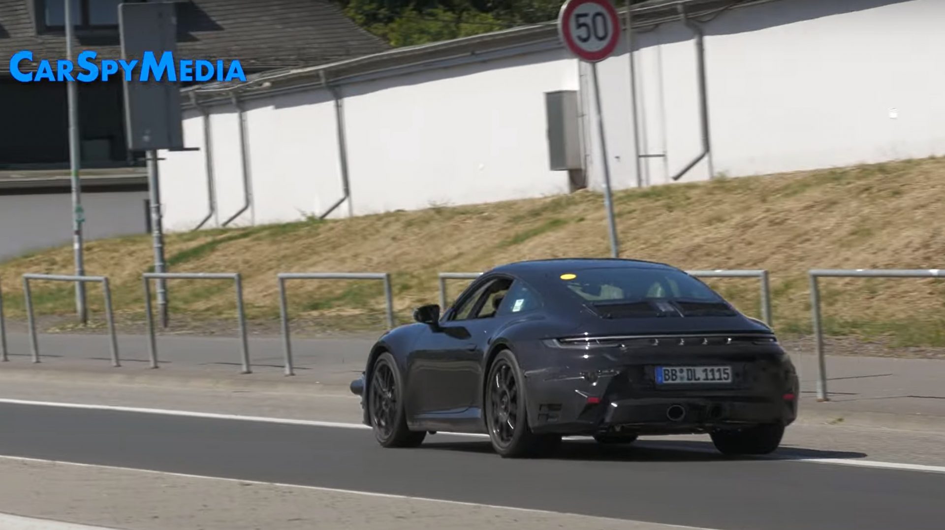 Electrified 2024 Porsche 911 Facelift (992.2) Looks Ready for Production