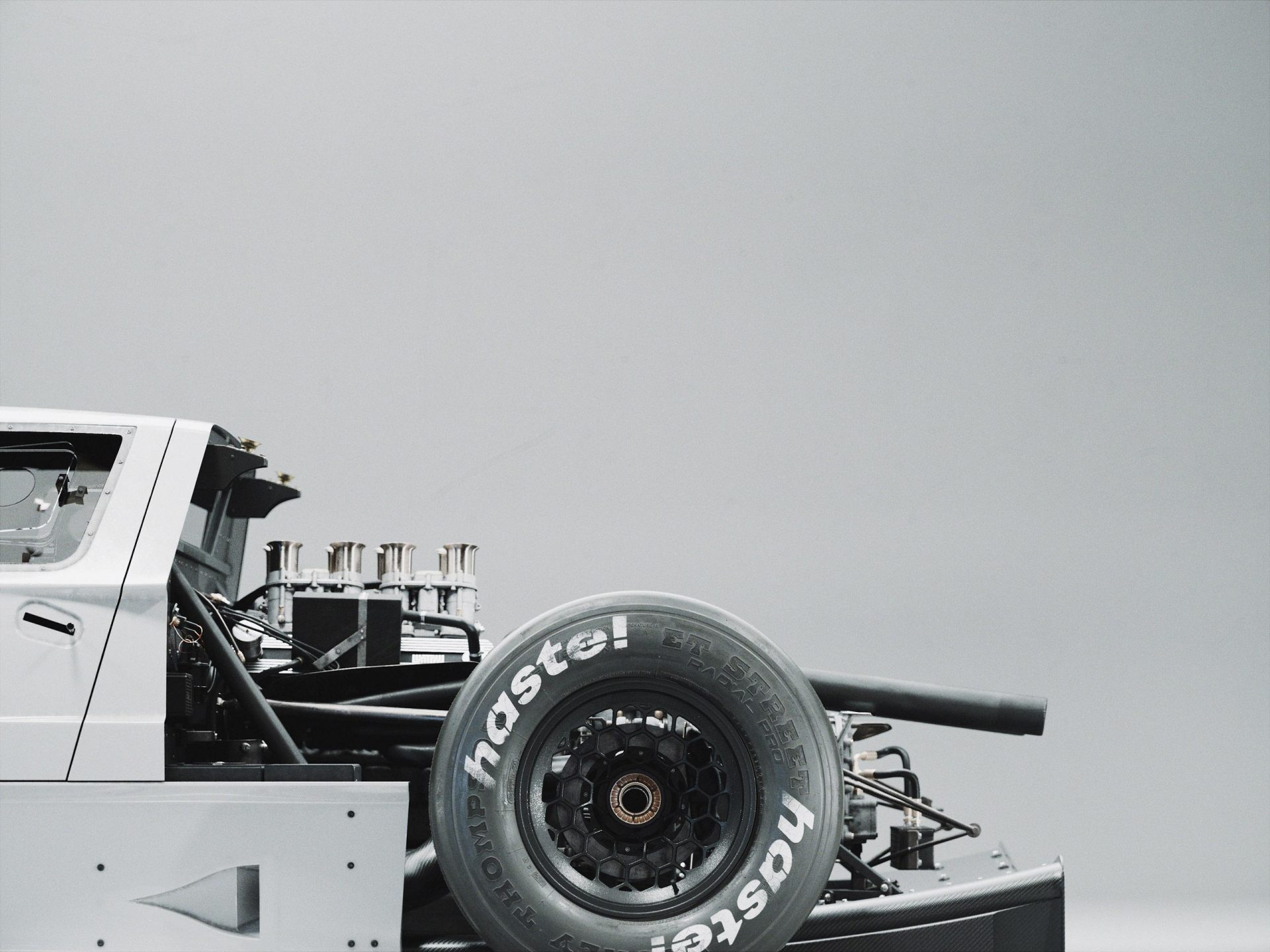 Ford GT40 MHC 020 "The Dream" Is the Batmobile Digital Artist's Take on ...