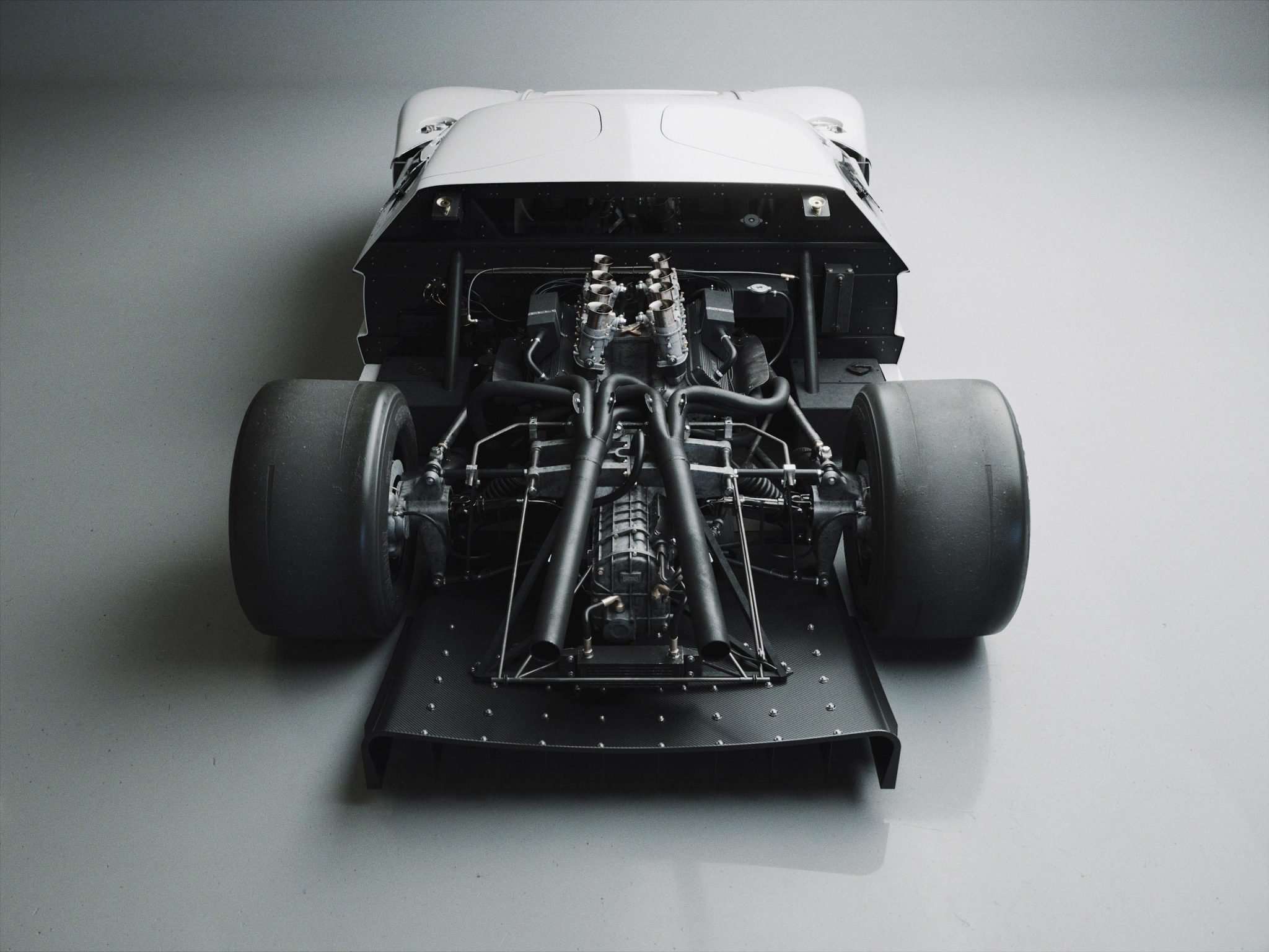 Ford GT40 MHC 020 "The Dream" Is the Batmobile Digital Artist's Take on ...