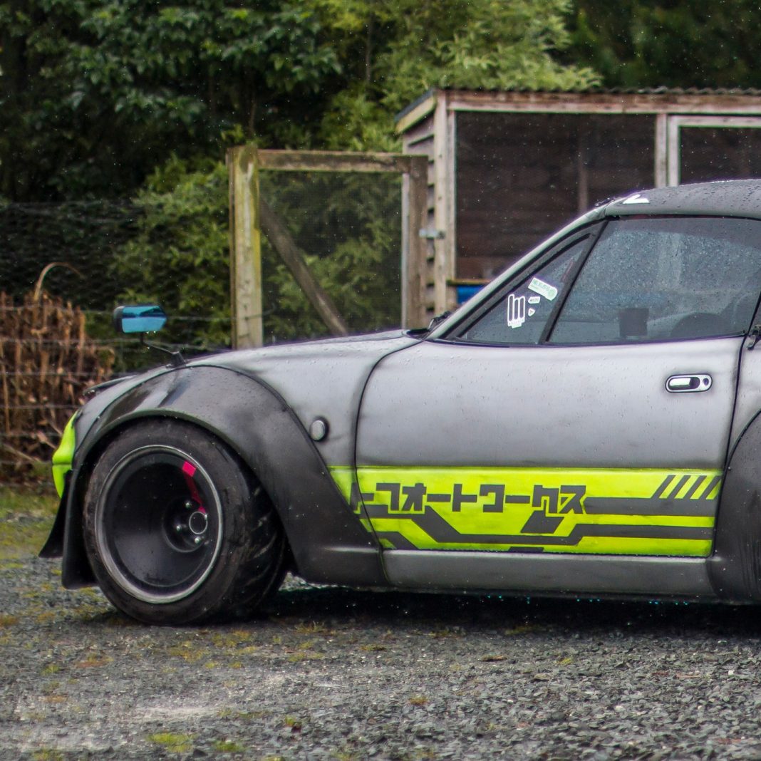 Most Extreme Widebody MX-5? Tofu's Cyberpunk NA Miata Is a Fastback With Carbon Fin