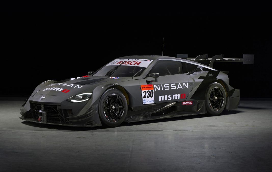 Updated: Nissan 400Z Nismo GT4 Race Car Partially Revealed One Day ...