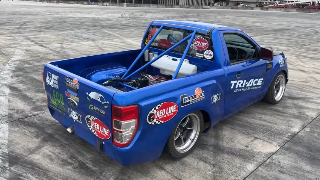 Ford Ranger Drift Truck in Thailand Hides Nissan Chassis, 1200 HP Toyota V8