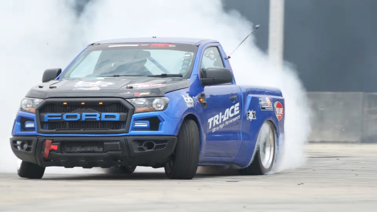Ford Ranger Drift Truck in Thailand Hides Nissan Chassis, 1200 HP Toyota V8