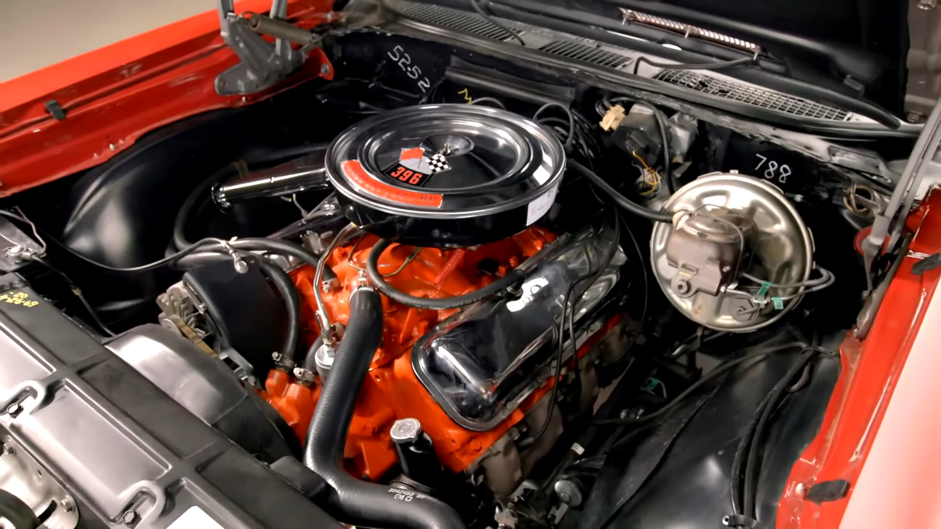 Jay Leno Checks Out All-Original 1969 Chevelle SS, It Belongs to a ...