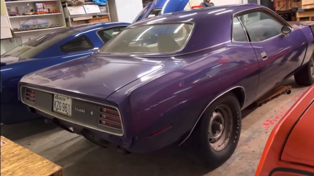 1970 Plymouth Cuda Has Been Sitting for Over 20 Years, Has Cardboard ...