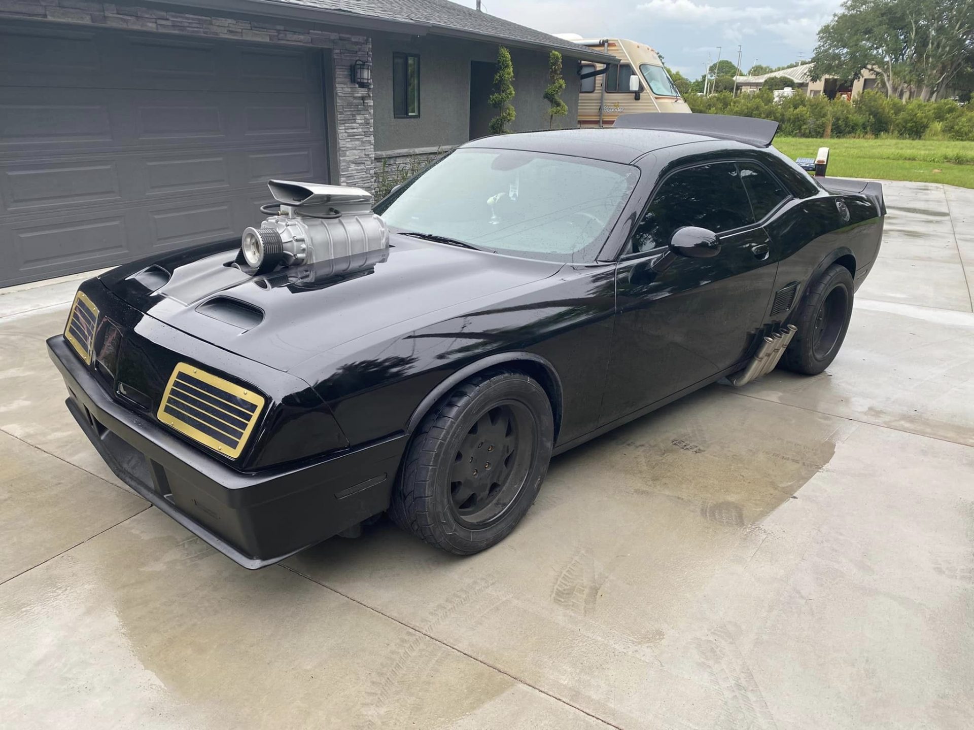 Mad Max Dodge Challenger Hellcat Is Turning Into a Ford Falcon XB GT ...